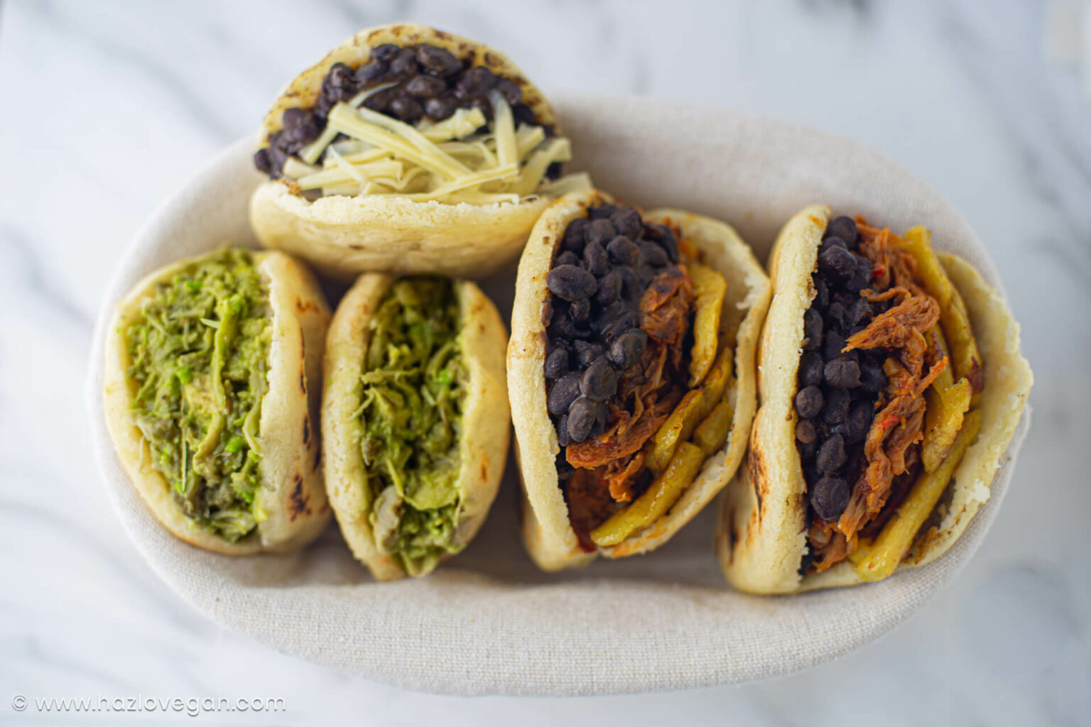 Arepas veganas: 3 rellenos venezolanos | Hazlo Vegan
