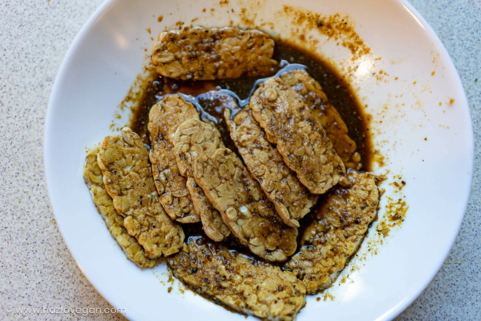 Poke bowl vegano con farro y tofu marinado | Hazlo Vegan